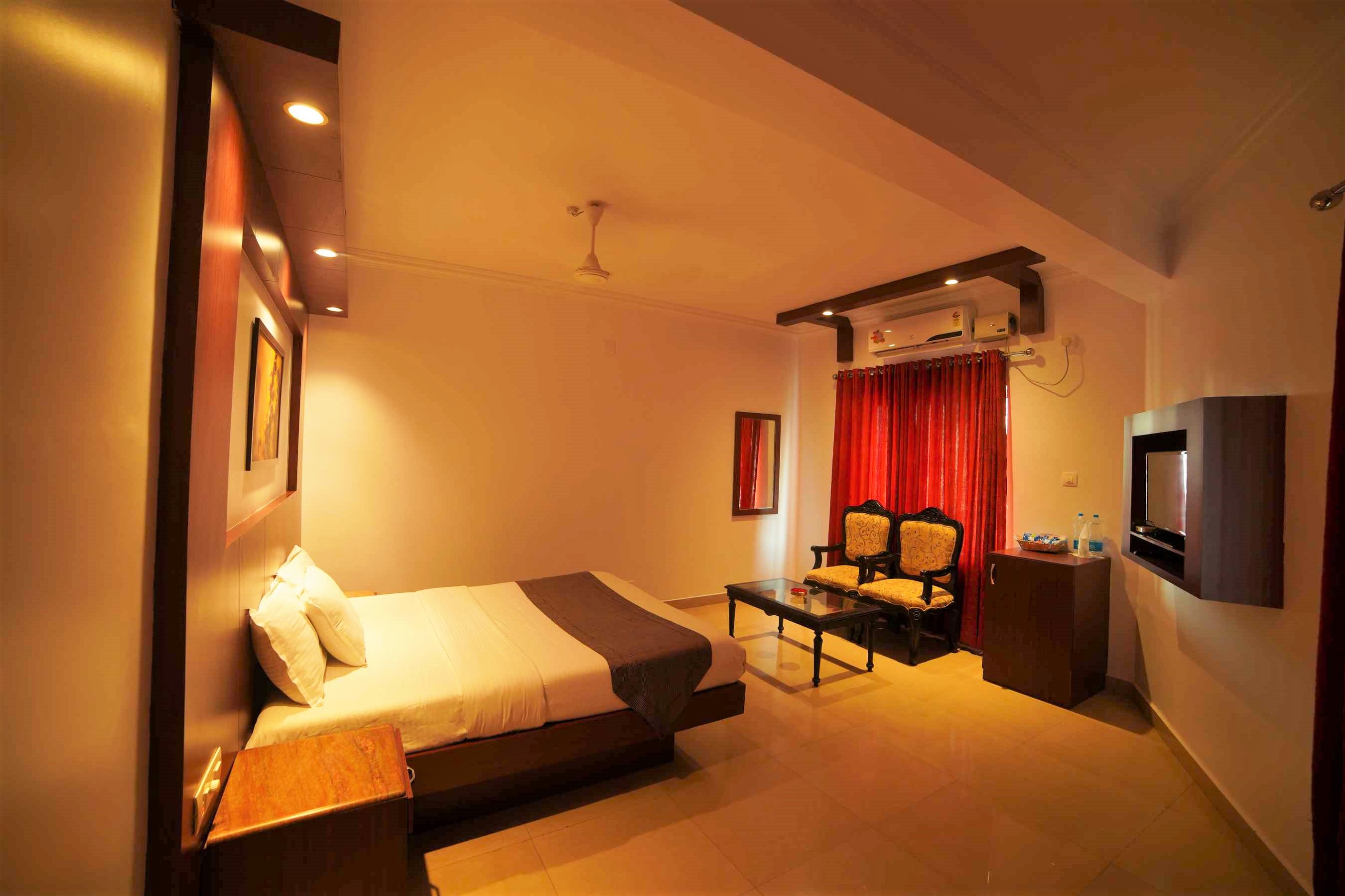 Beautiful rooms close to the Guruvayur Temple - The Vyshakh